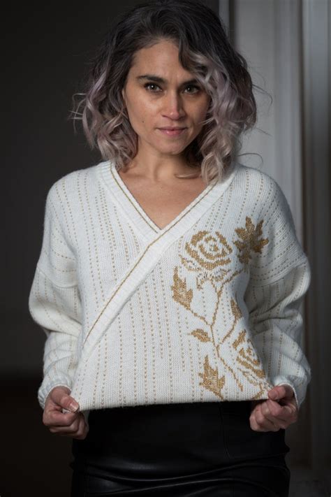 V Neck Vintage Sweater Gem