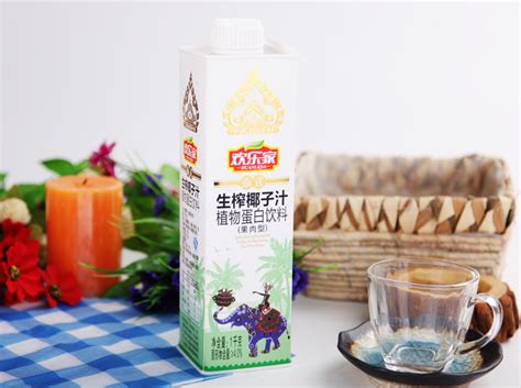 欢乐家泰式椰子汁 欢乐家椰子汁 欢乐家椰子汁1l 大山谷图库