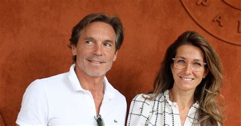 Nicolas Vix Et Sa Compagne Anne Claire Coudray Au Village Jour 13