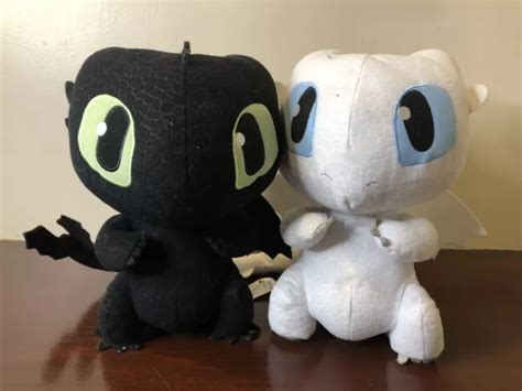 HOW TO TRAIN Your Dragon Toothless Light Fury 25cm Squeeze Growl