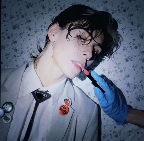 Pin By Aleksandra On Heir Of Atticus Pose Reference Pose Reference