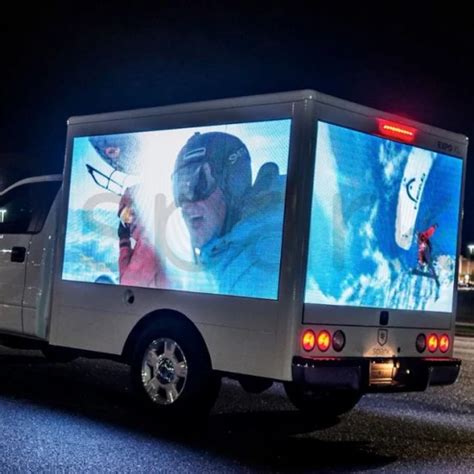 Outdoor Media Led Display Screen On Wheel Led Screen Truck And Led