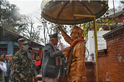 नवनिर्वाचित राष्ट्रपति पौडेलद्वारा पुष्पलालको प्रतिमामा माल्यार्पण