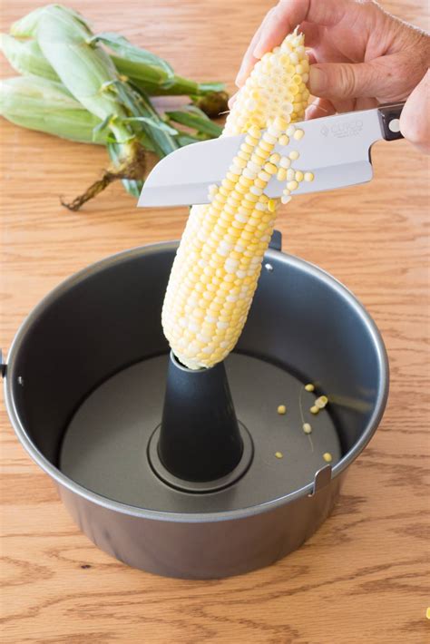 4 Ways To Cut Corn Off The Cob
