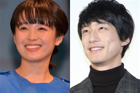 坂口健太郎の背後からひょっこり清野菜名 2ショットに「二人とも可愛い！！！」の声 ／2021年10月19日 写真 エンタメ
