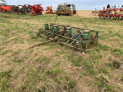 Oliver 452 4 Row Corn Planter Agriculture Bigiron