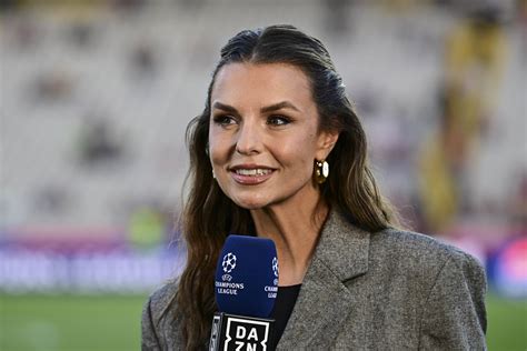 Laura Wontorra Macht Es Offiziell Sie Lässt Sich Nicht Unterkriegen