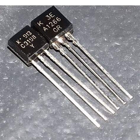 16021603 2sa1266 2sc3198 A1266 C3198 015a 50v To 92 Pnp Npn Bipola