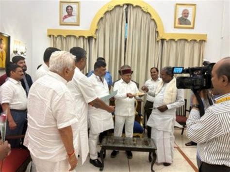 Karnataka सिद्धारमैया चुने गए कांग्रेस विधायक दल के नेता गवर्नर से