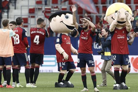 Lamentable Batalla Campal Entre Ultras De Osasuna Y Valladolid