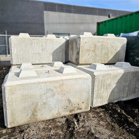 Durable Concrete Lego Blocks 5x25x25 4200lbs Tmh Industries