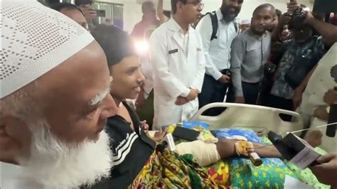 আন্দোলনে আহতদের সাথে হাসপাতালে দেখা করতে জামায়াতের নেতা Youtube