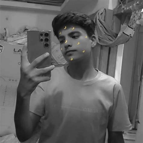 Itsvinay Vinayy4982 Snapchat Stories Spotlight And Lenses