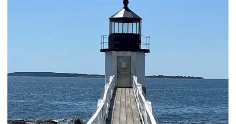 Морският фар от филма „Форест Гъмп“ угасна поразен от мълния R Segabgforum