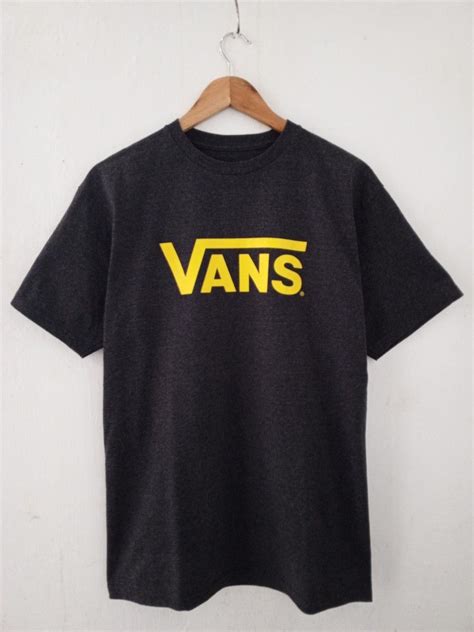 VANS T-SHIRT, Men's Fashion, Activewear on Carousell
