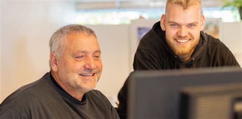 Elsker Du At Arbejde Med Mennesker Få Et Vikarjob Med Fordele