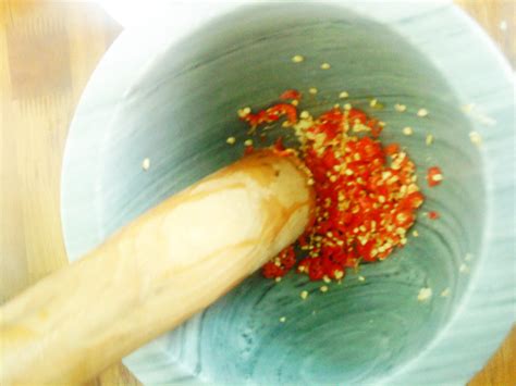 My Precious ြကက်ဥ ေရညှိ ေပါင်း နဲ့ ကျွန်မတို့ ရဲ့ ေဒသအစား အစာများ