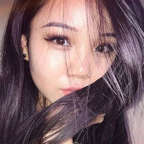 Шүлэг мэндчилгээний санаа Facebook