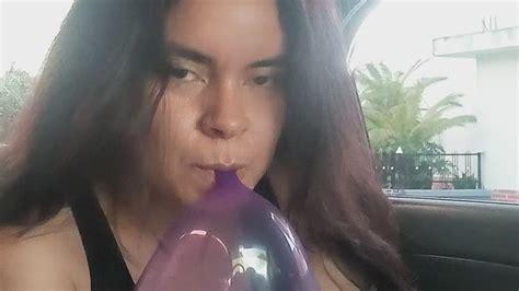 What Do You Do When Youre Alone In A Car And You Have Balloons In Your Bag Carmenstore