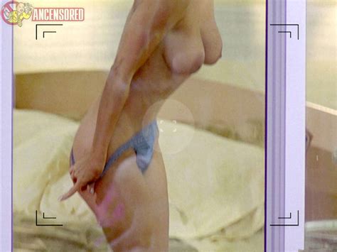 Naked Bobbie Phillips In The Hustle