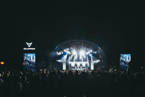Perfume ヨーロッパ最大級の音楽フェスティバル「primavera Sound 2023」でも大盛況！ 圧倒的なパフォーマンスで