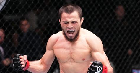 Ufc Vegas Video Umar Nurmagomedov Flattens Raoni Barcelos With Brutal First Round Knockout