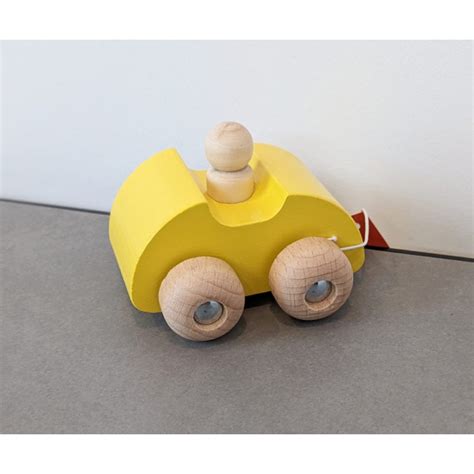 Voiture Jaune En Bois
