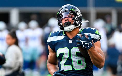 Zach Charbonnets Physical Runs Fire Up Dk Metcalf Seahawks Tacoma