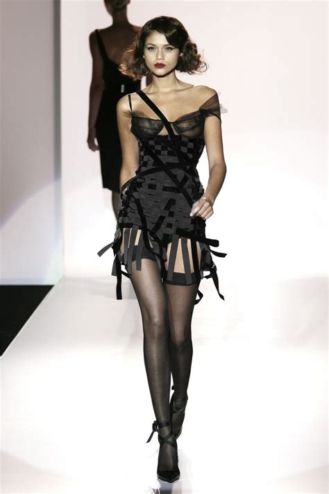 Jasper Conran At London Fashion Week Fall 2009 Couture Fashion