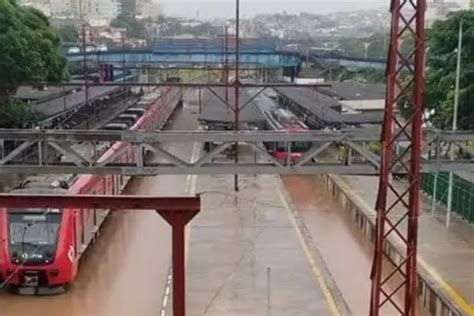 Forte Chuva Causa Alagamentos E Afeta Trens Em São Paulo Metrópoles