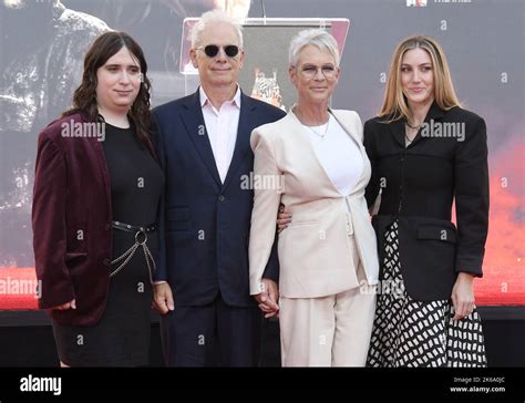 L R Ruby Guest Christopher Guest Jamie Lee Curtis And Annie Guest