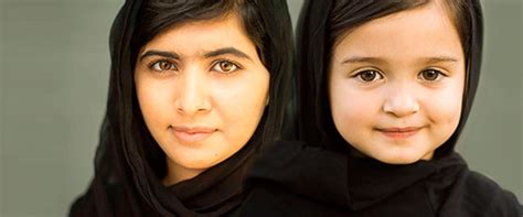 Scout Larson Annesine Destek Olmak Için Kamera Karşısında Son Dakika