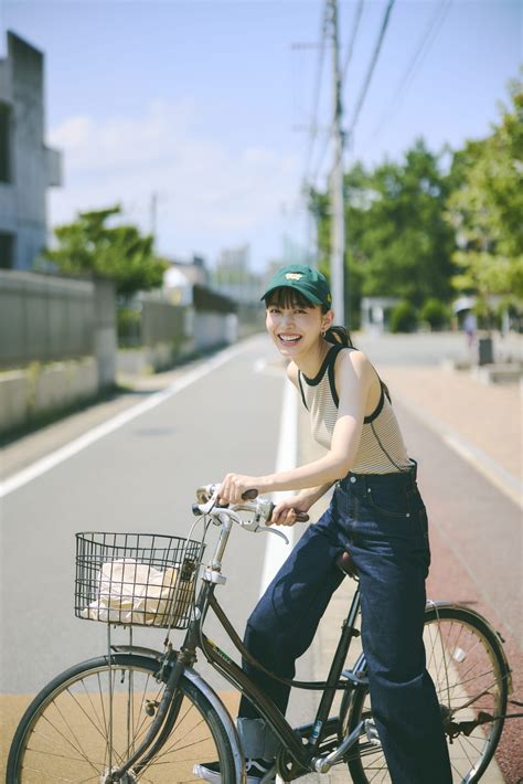 井桁弘恵、写真集『つかのま』予約開始！誕生日リリース＆イベント開催決定 日刊エンタメクリップ