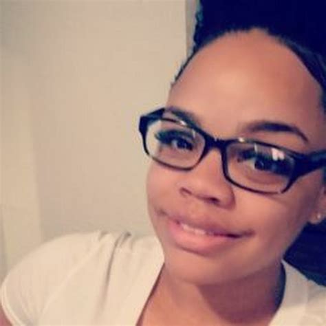 Azellia Thompkins Youtube