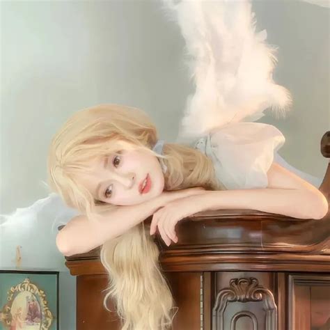 梦幻仙气的女生带翅膀头像真人图片2配图网