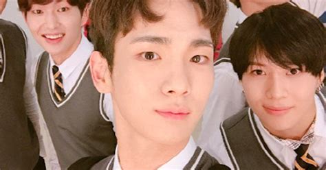 올해 33살이지만 아직도 교복 광고 찍고 싶다는 가수의 근황 뉴스에이드