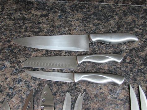 Lot Detail Farberware Knives