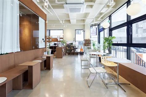 화이트and우드톤 50평 디저트카페 인테리어 분당 대장동