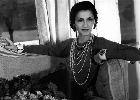 Великолепната Коко Шанел Diana Bg
