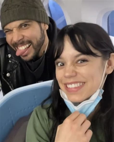 Pin Von Jasxqii Auf Jenna Ortega Mensch