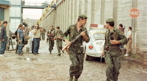 Massacre Do Carandiru Justiça Extingue Penas De Policiais Condenados