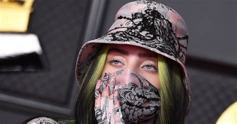Billie Eilish Wore A Wig To Cover Her Blonde Hair At The 2021 Grammys