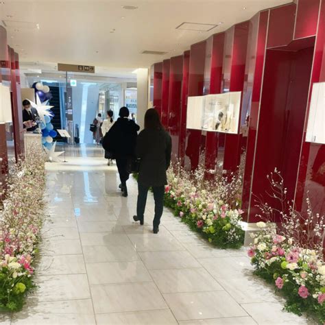 新宿伊勢丹2022年春の丹青会初日に行ってきた！会場は春爛漫 東京砂漠で生きてます