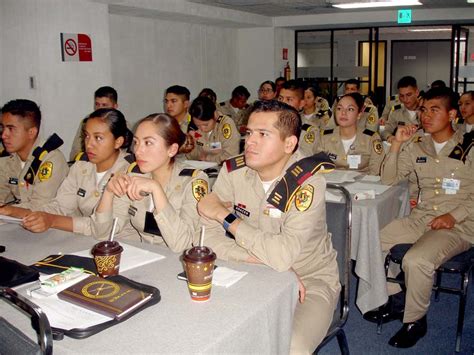 Visita De La Escuela Militar De Odontología A La Conamed Comisión