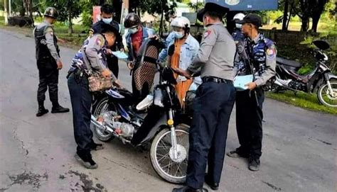 ရှားခဲတွင် ရဲတပ်ဖွဲ့၀င်များက ဆိုင်ကယ်များကို လိုင်စင်အကြောင်းပြ၍ ဖမ