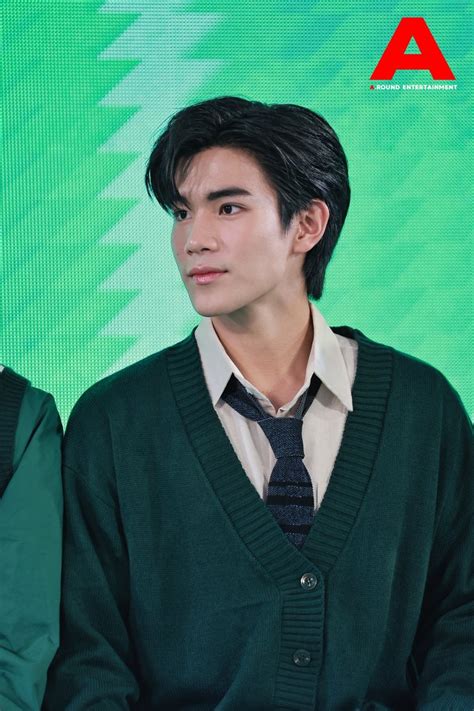 A Round On Twitter เจมีไนน์ โฟร์ท ในงานเปิด Big Project Mission ทำ