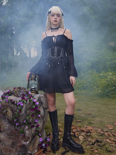 ROMWE Goth Solid Tie Front Frill Cold Shoulder Dress Without Corset