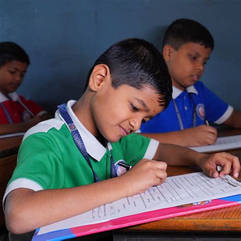 About Daisy Flower High School