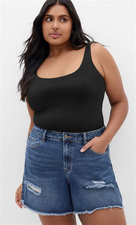 Womens Plus Size Hannah Rip Dark Wash Denim Short