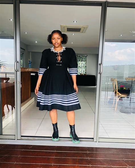 Lenora Lenoras • Instagram Photos And Videos